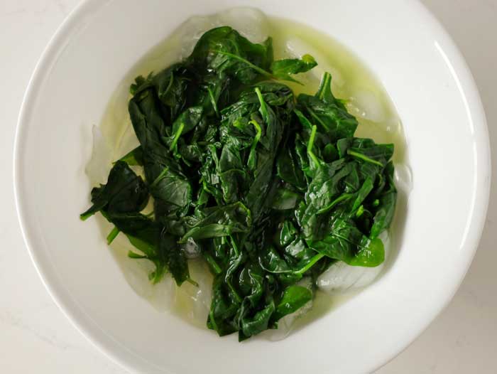 Spinach Puri / Palak Puri