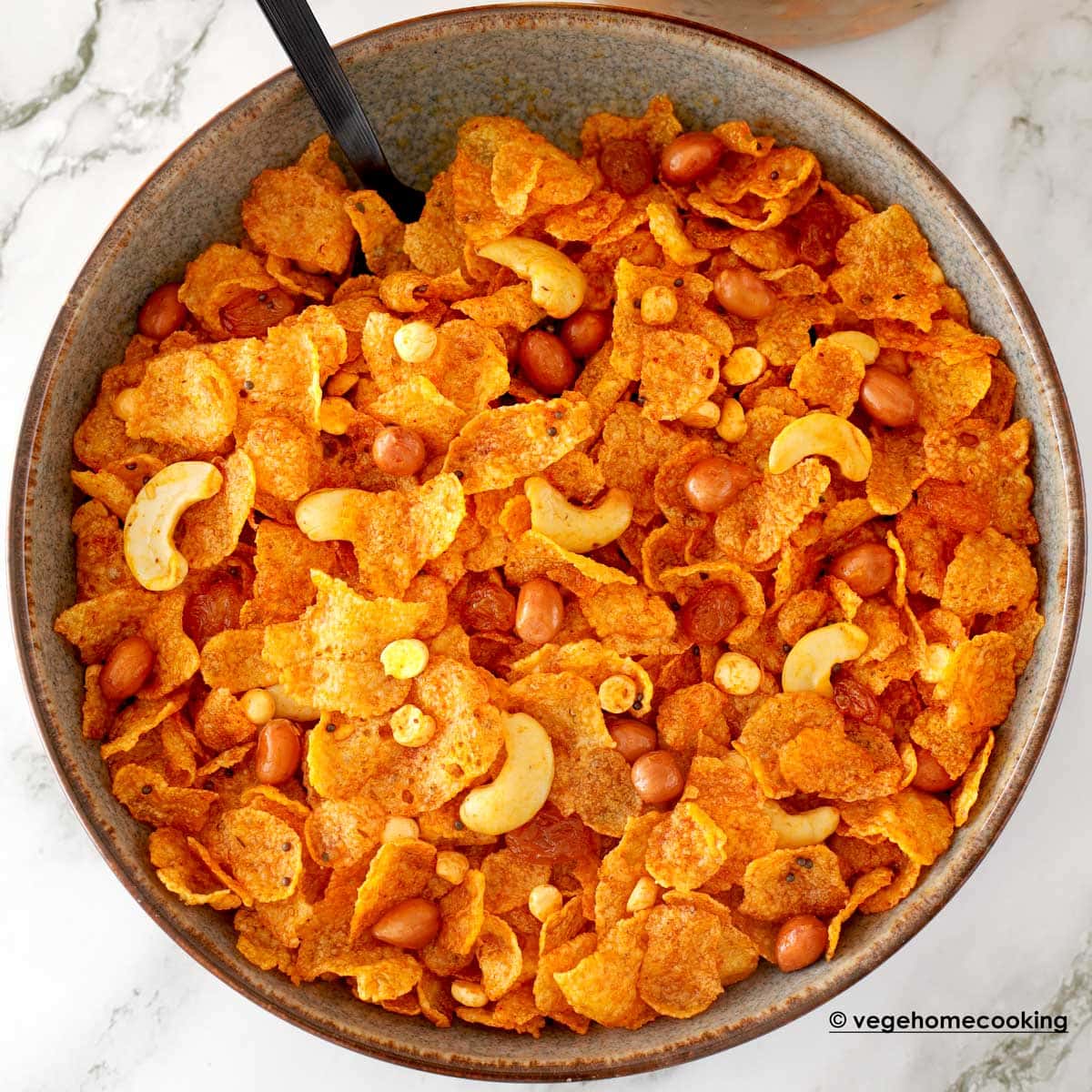 Cornflakes Chivda (Cornflakes Chevdo)