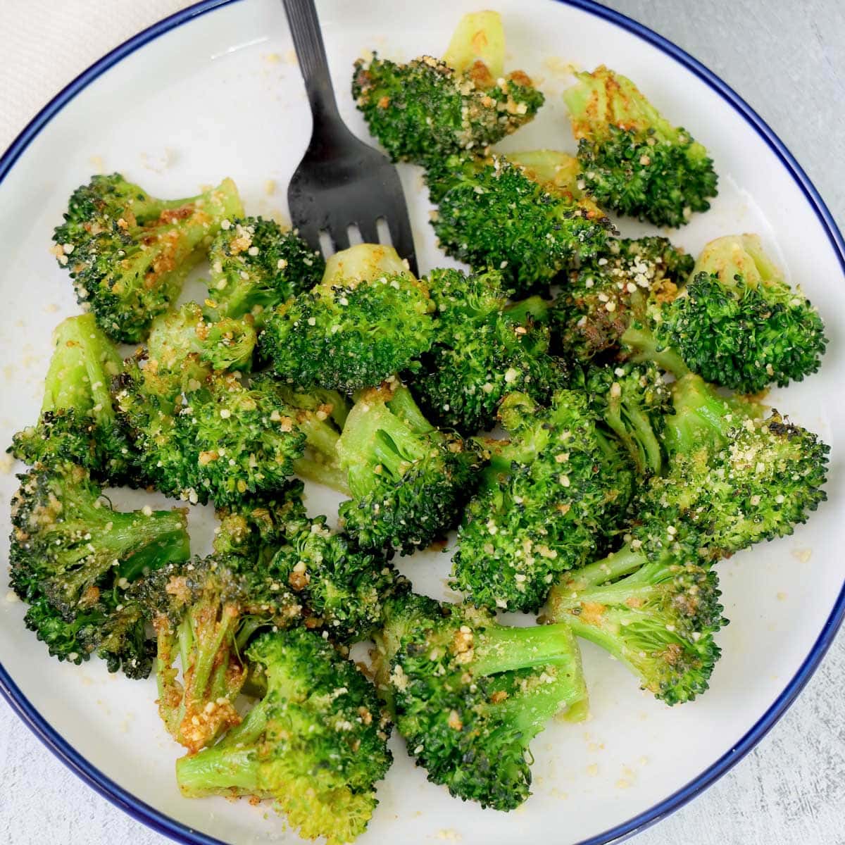 Roasted Broccoli with Vegan Parmesan